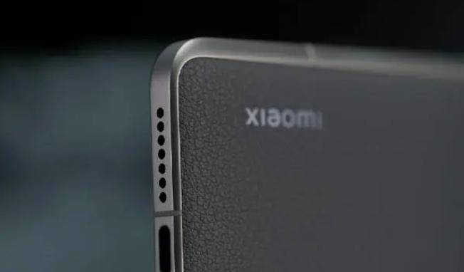 盘点小米全面屏手机：探索无限可能的未来科技 - MobGo玩吧