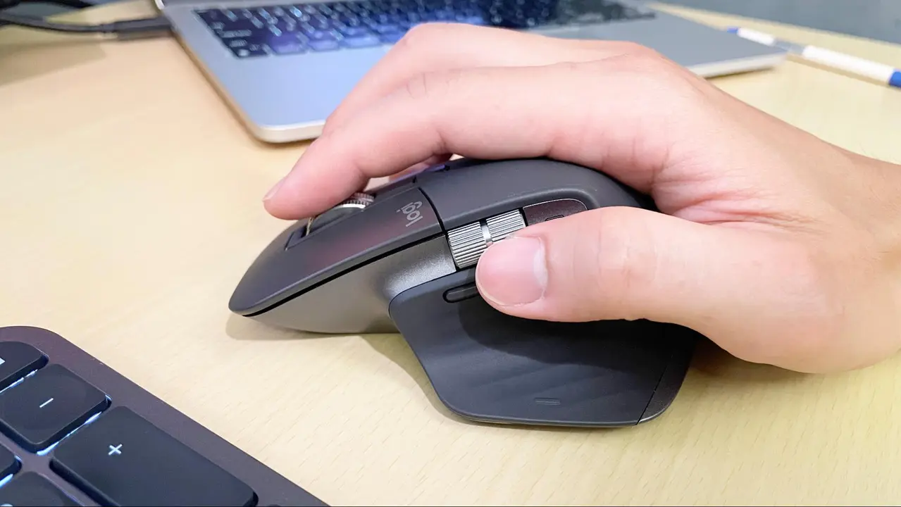 Magic Mouse 终于要改设计了！ 预计4大变化抢先看 - MobGo玩吧